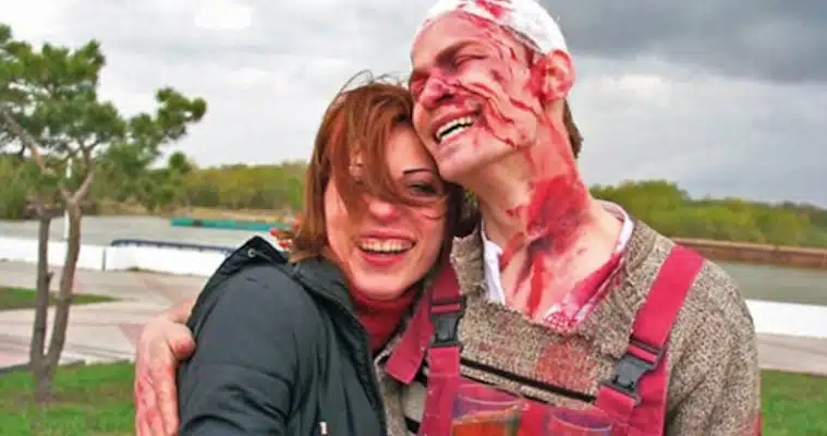 Crazy Russian Man Fakes Death In Order To Propose To His Girlfriend