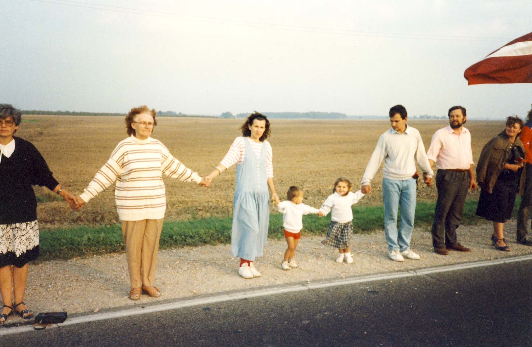 Baltic Way: 600 Kilometre Long Human Chain