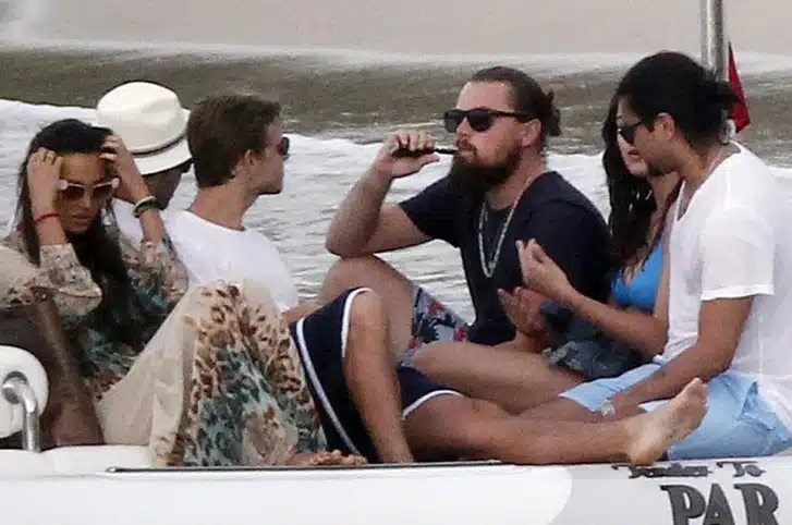 Leo DiCaprio's Been Caught Vaping; Internet Goes Into Meltdown