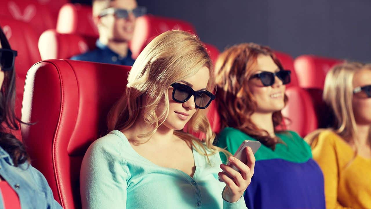 Cinemas Are Considering Allowing Texting During Films Because ...