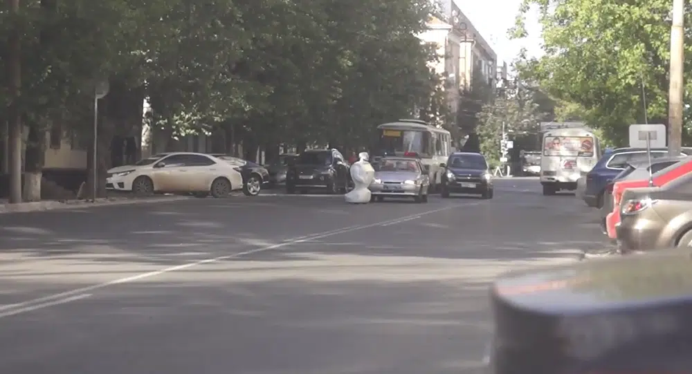 Robot Escapes Lab And Makes A Break For Freedom In Russia (VIDEO)