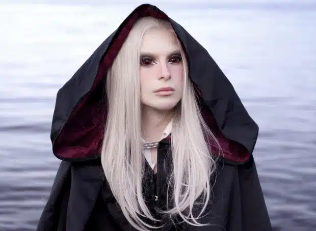 This Guy Is So Obsessed With Fantasy Elves That He’s Turned Himself ...