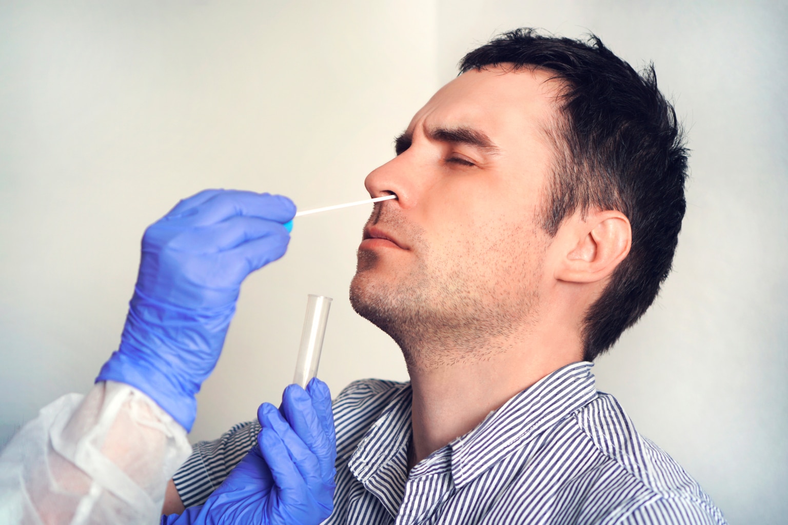 Doctors Confirm Coronavirus Can Reinfect You After Someone Caught It ...